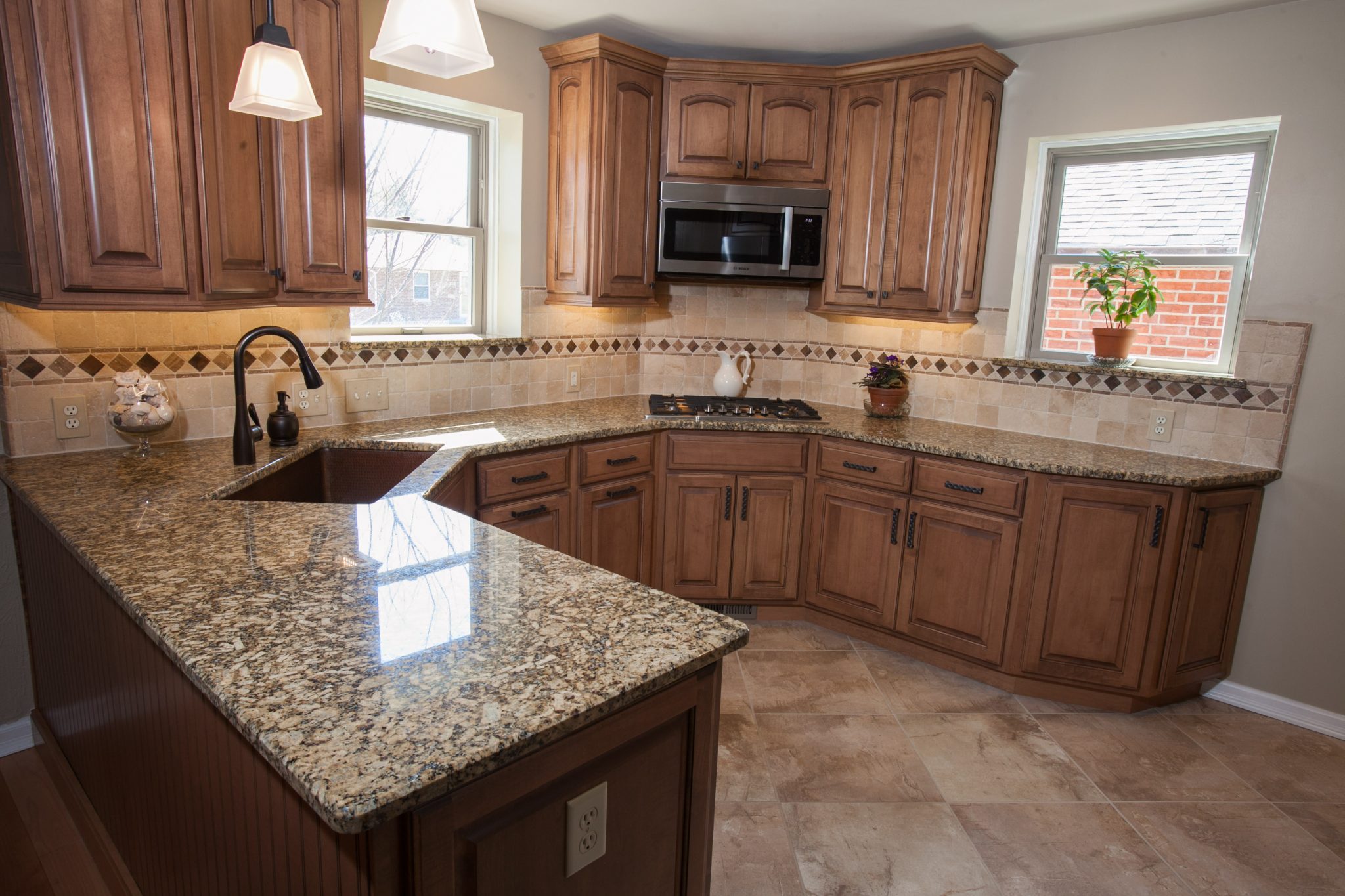 Traditional Maple Kitchen - Callier and Thompson