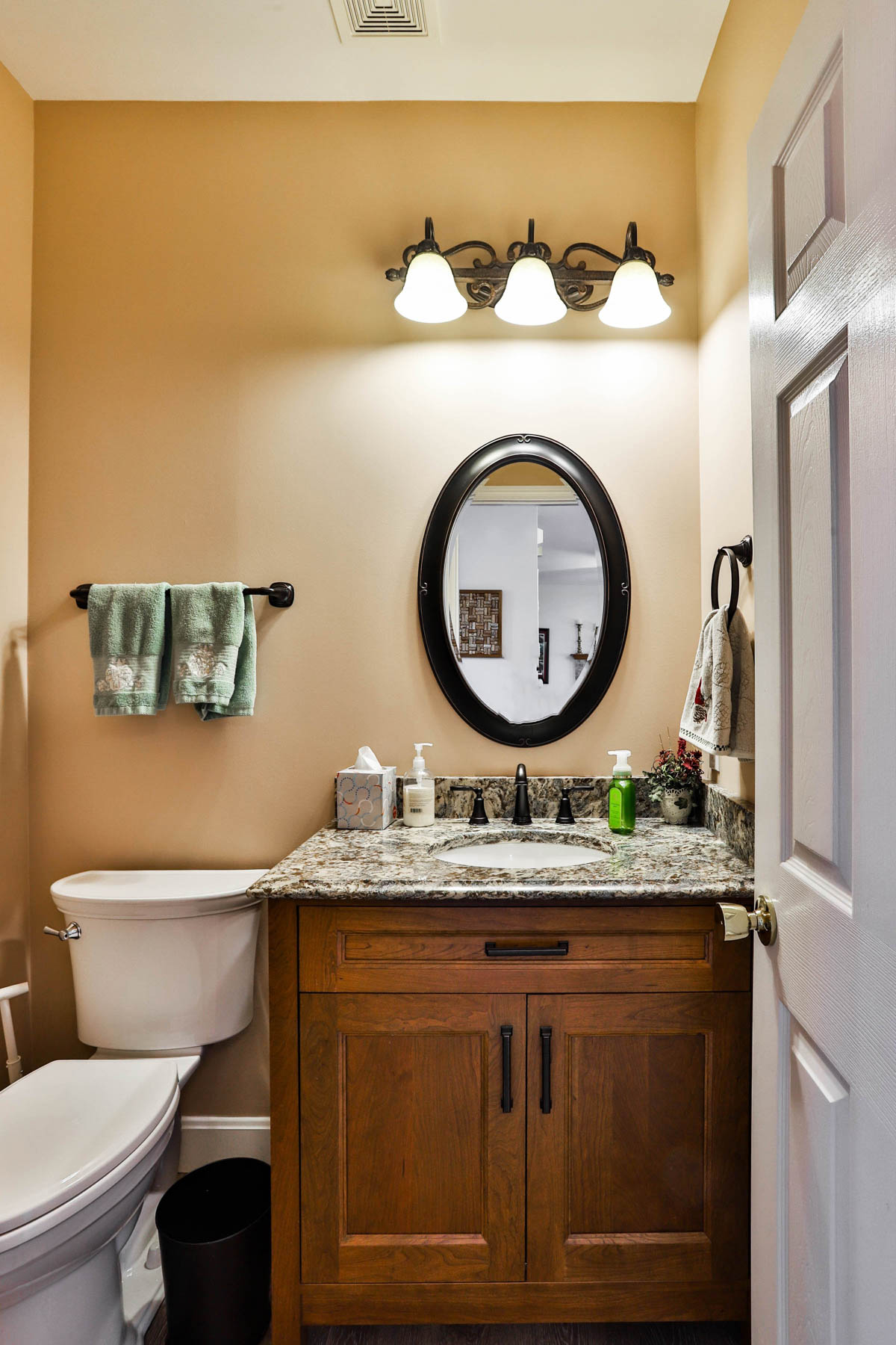 Pops of Red - Callier and Thompson